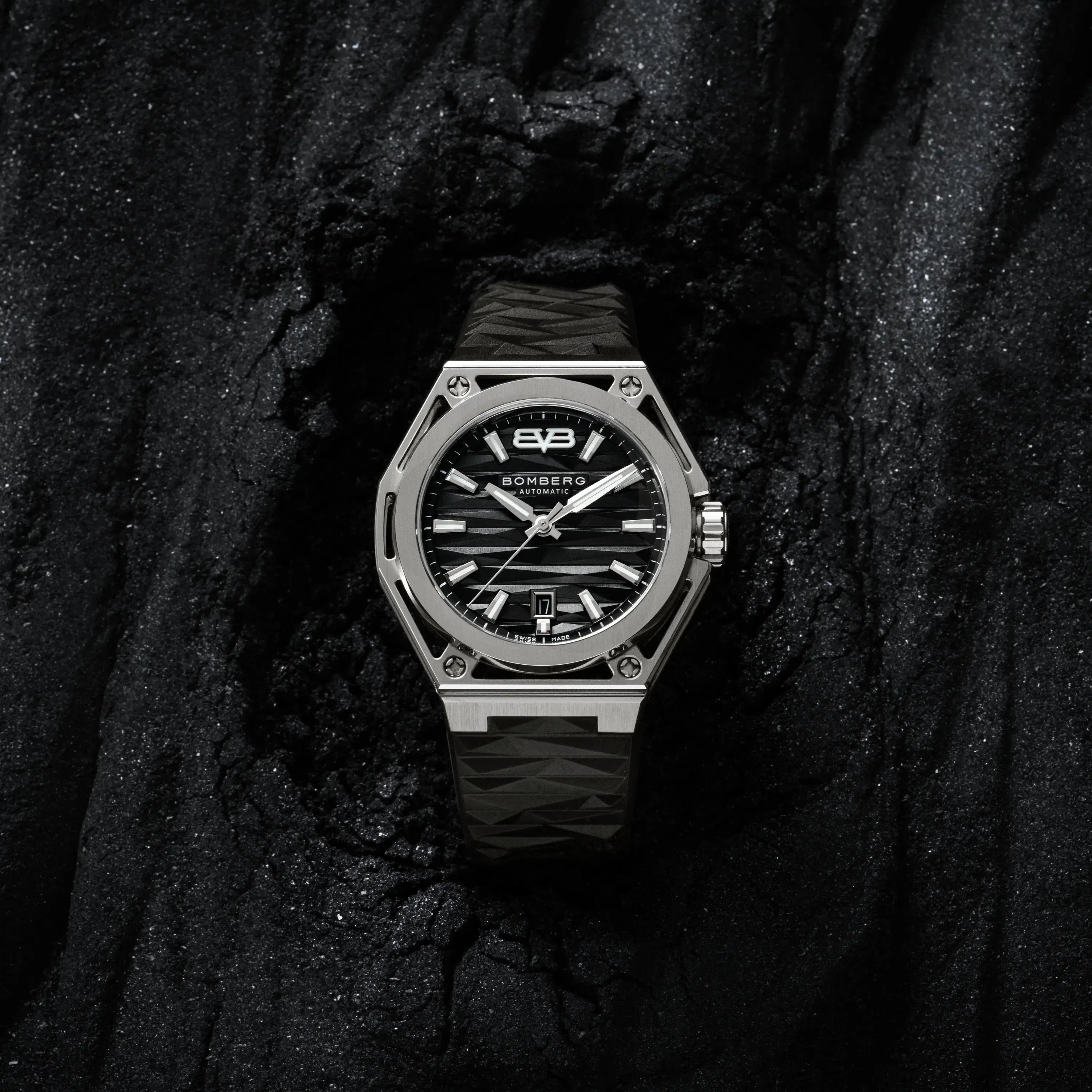 EDGE CORE – PCGB Bomberg